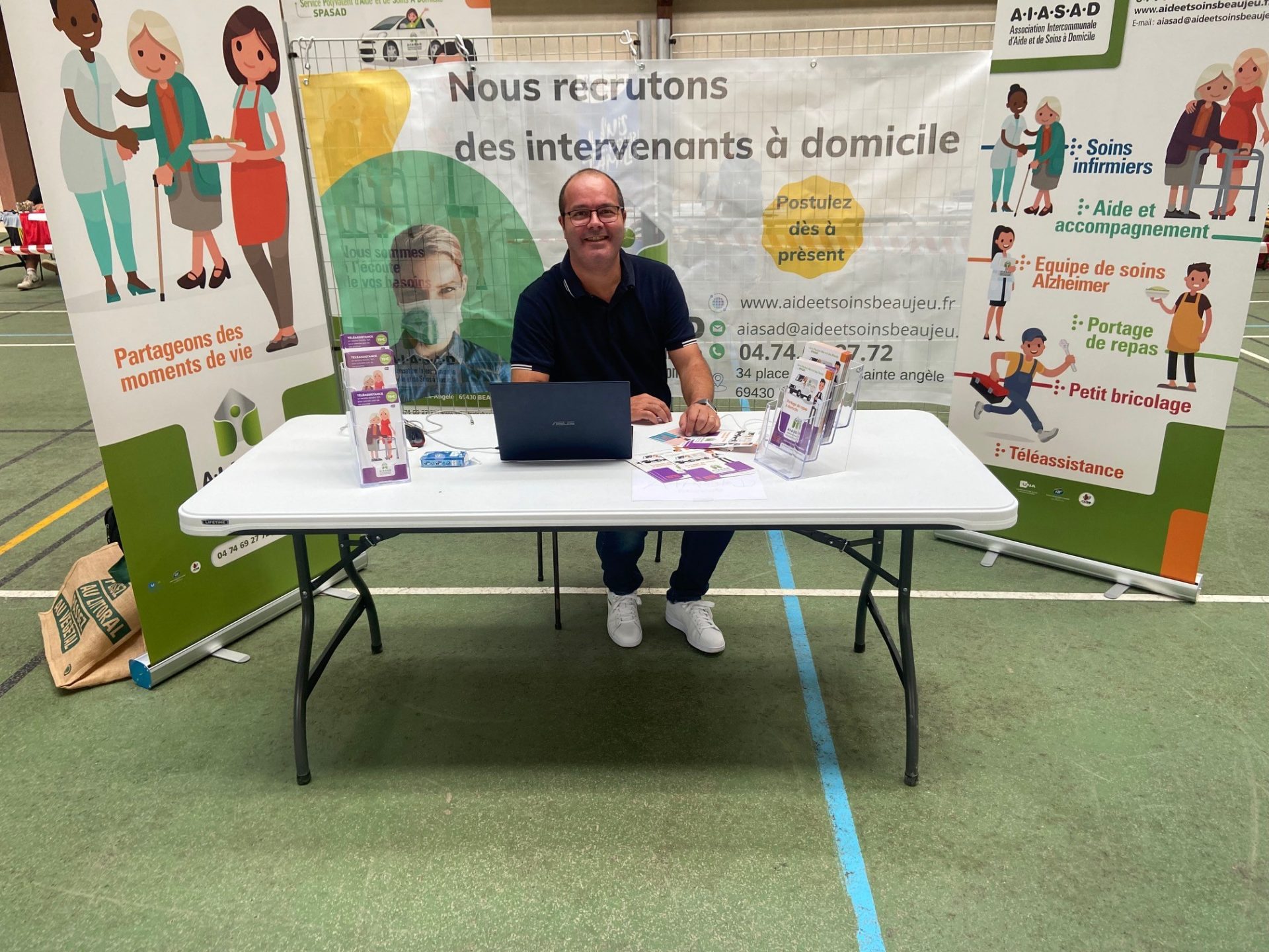 L'AIASAD est présente ce samedi au forum des associations de Beaujeu ...